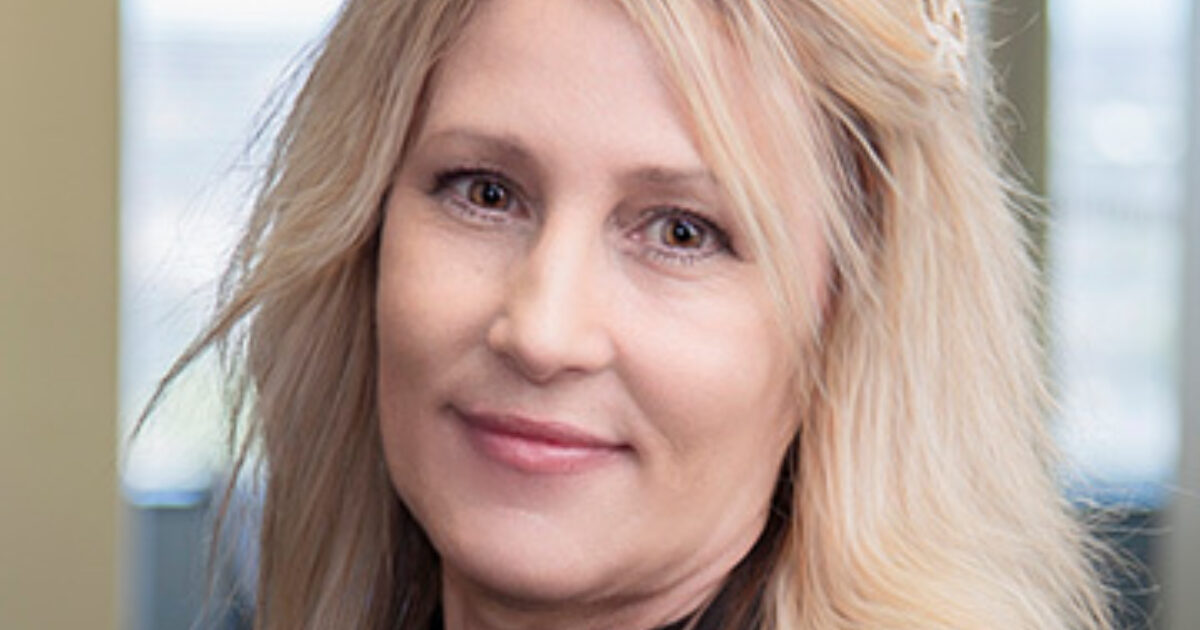 Stephanie Lyons | Insurance | Stephens | Stephens